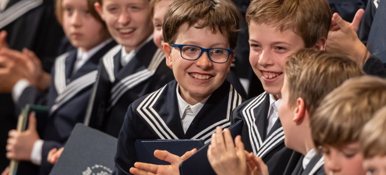 Benny Hiller - The Four Octave Voice